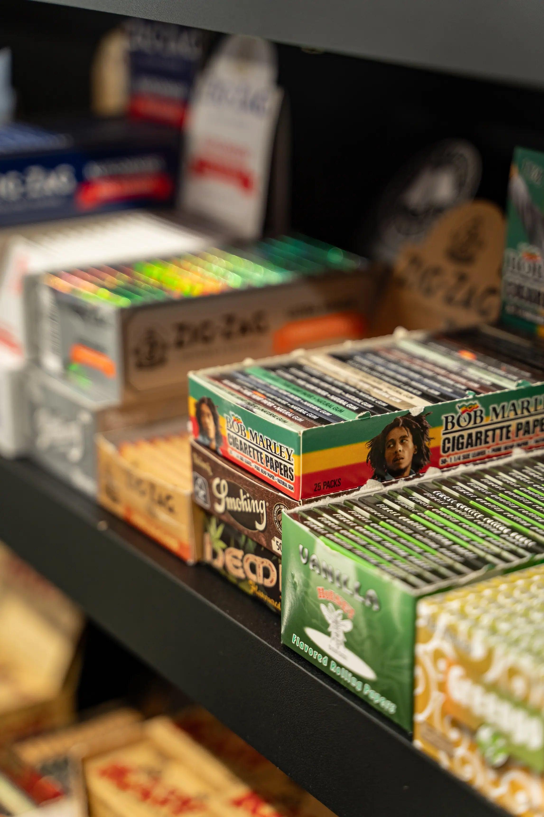 Rolling Papers with Tips | Natural Rolling Paper Collection – Trendies ...